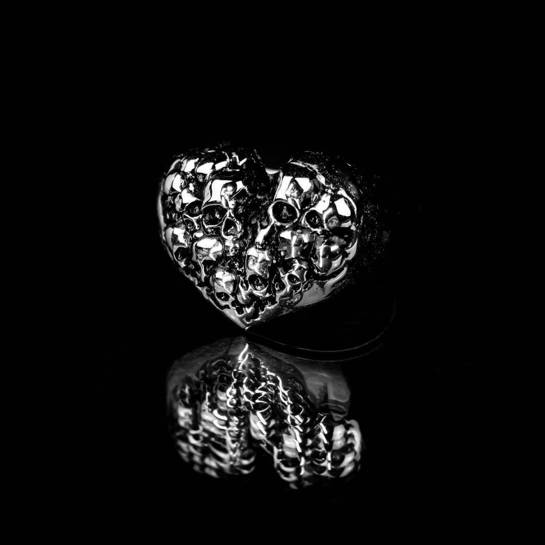 A MIDNIGHT VENDETTA – A Midnight Vendetta